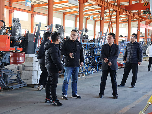 Welcome The Leaders Of The Agricultural Machinery Promotion Center To ...