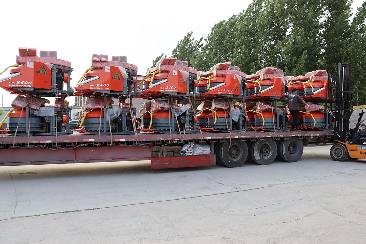 Forage Harvester Cutting Tables Shipped - Shandong Senrui Agricultural ...